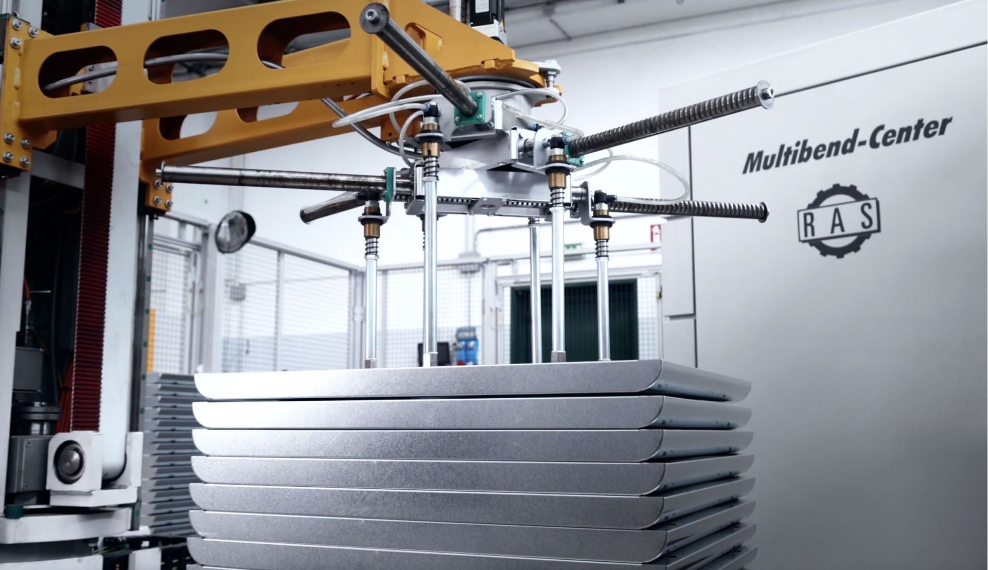 SHEET METAL PANELLING | Arcobaleno lamiere